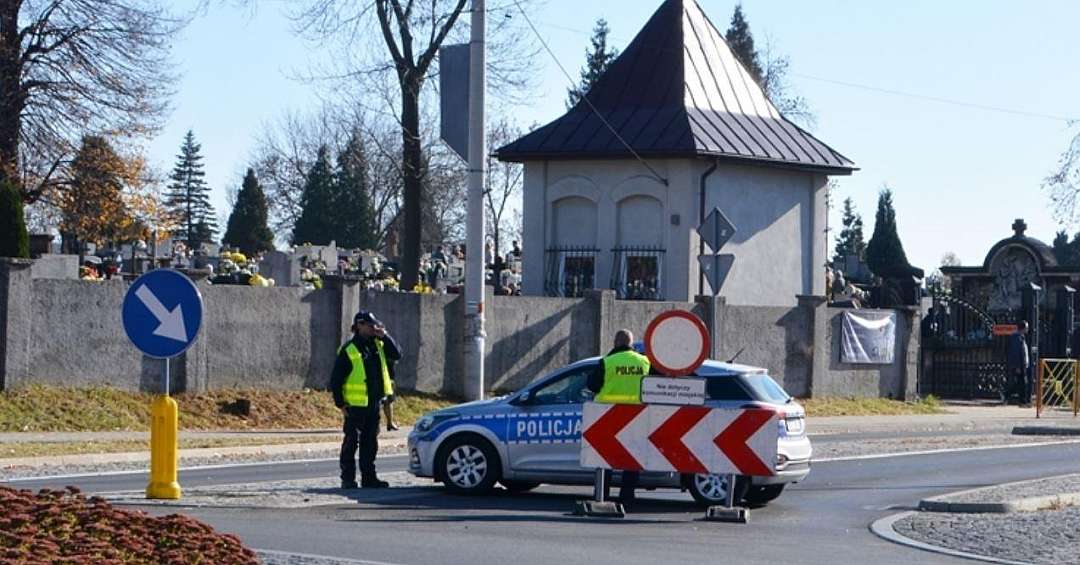 Dąbrowa Górnicza. Wszystkich Świętych w Dąbrowie Górniczej. Zmiany w organizacji ruchu ...