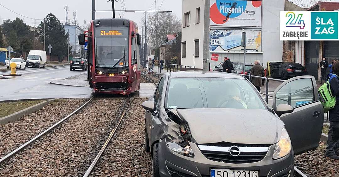27 lutego 2025. Zderzenie tramwaju z samochodem osobowym na skrzyżowaniu ulic generała Andersa i ...